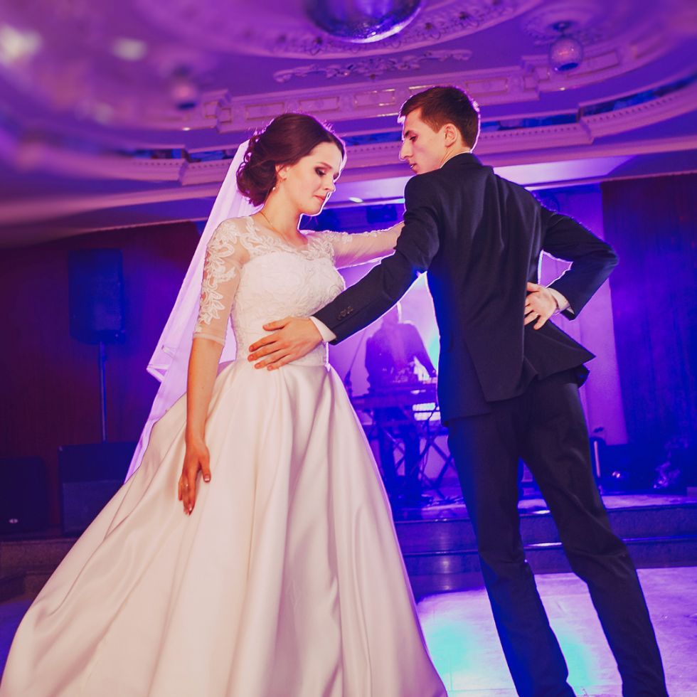 How to Dance at a Wedding | QC Dance Studio